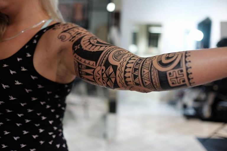Tatouage Maori Bras
