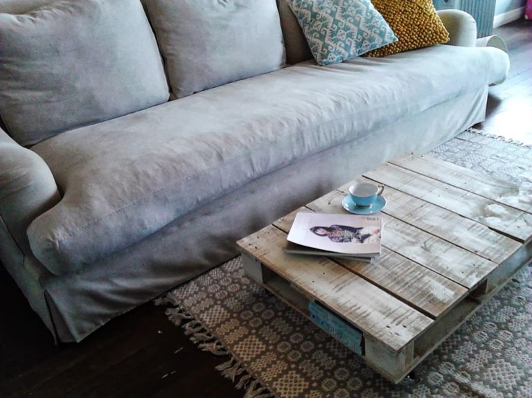 Table basse en palette DIY en 7 étapes simples - DIY, Mobilier - ZENIDEES