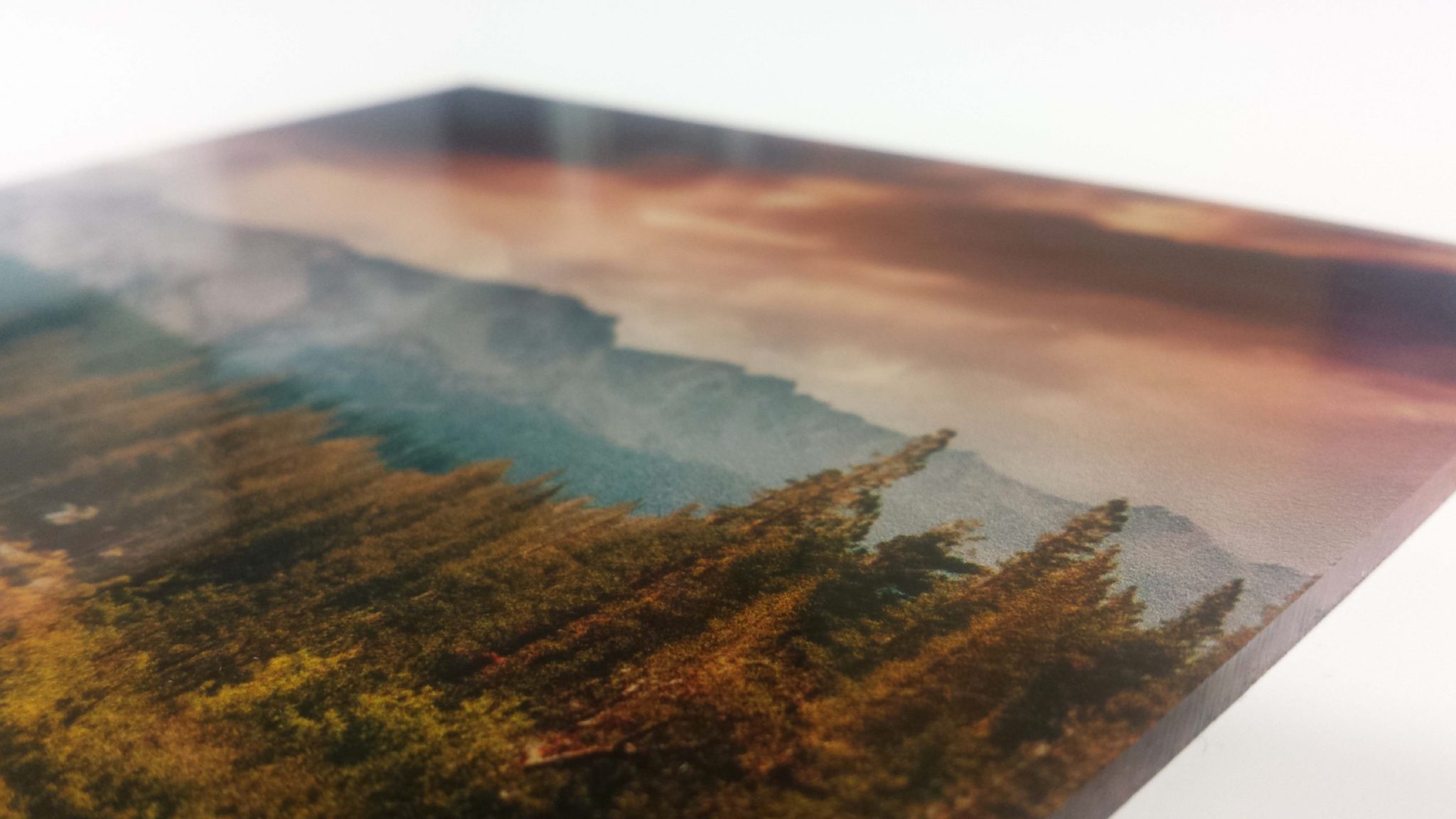 Des idées d'impression sur plexiglas qui est meilleure que sur toile ...