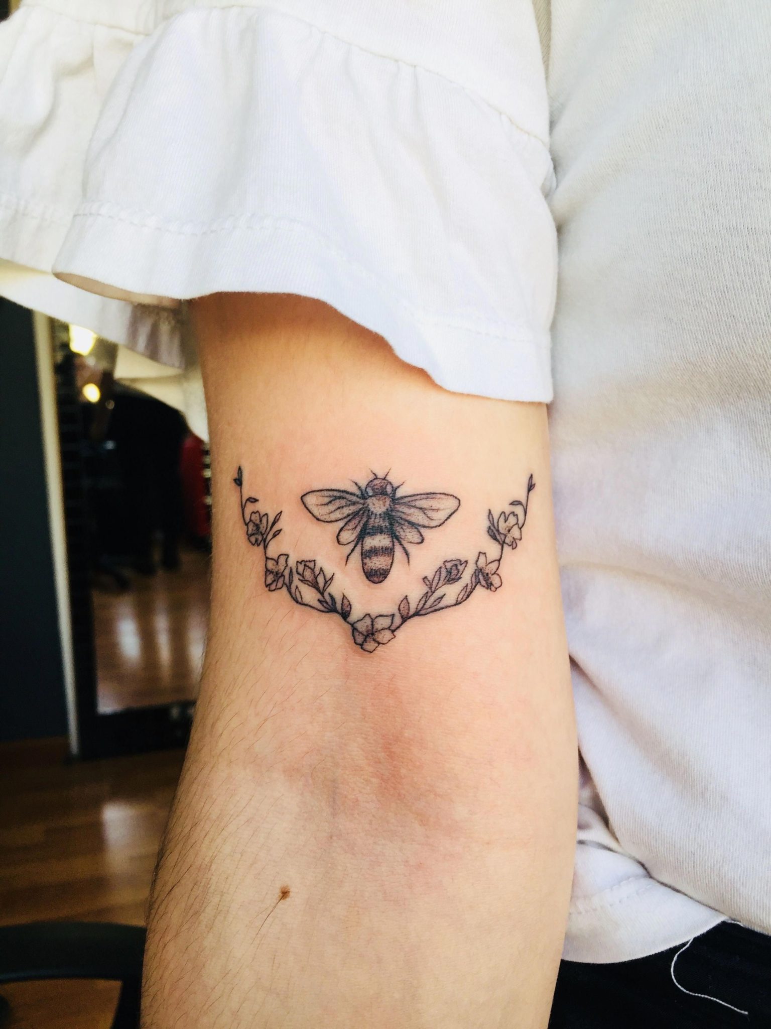 Faits à considérer avant d'obtenir un mini tatouagepour femme ...