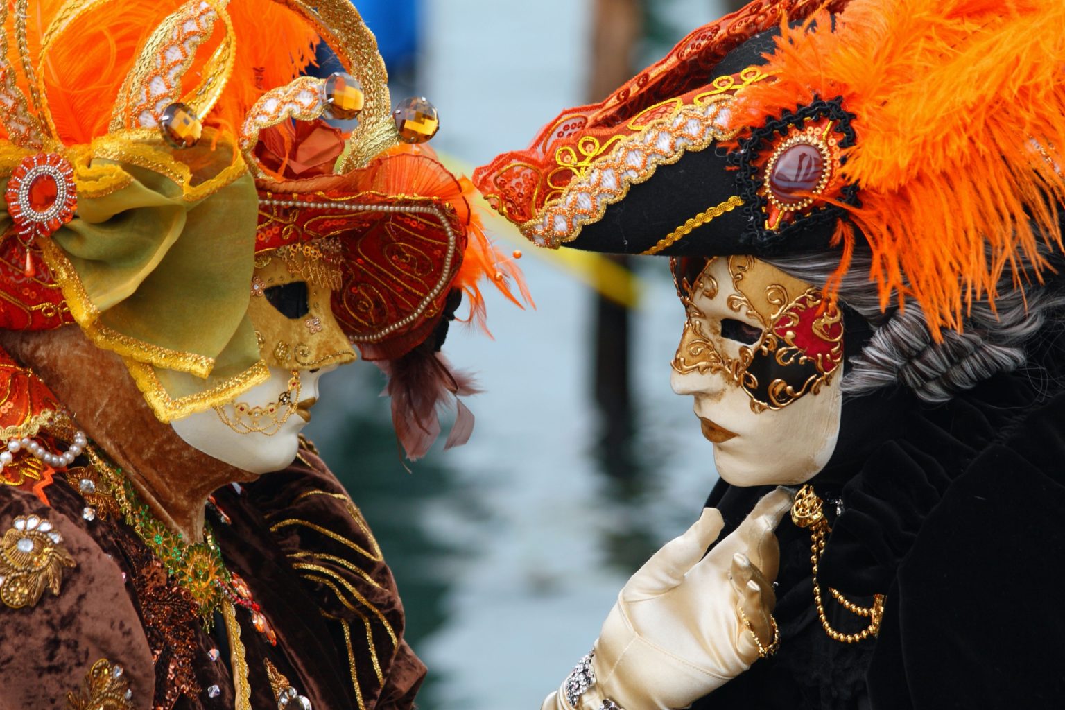 Conseils pour lancer un grand bal masqué - Halloween - ZENIDEES