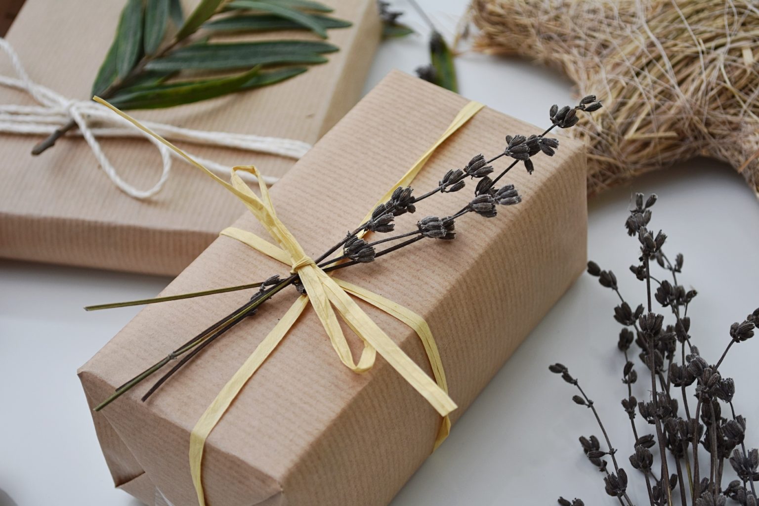 11 Trucs Pour Faire Un Bel Emballage Cadeau | DIY | Zenidées.com