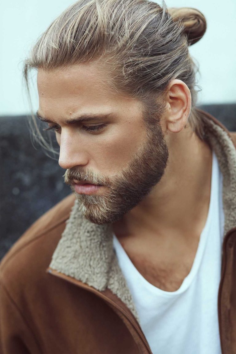 Garçon aux cheveux longs | Soins et idées coiffure| Zenidées.com