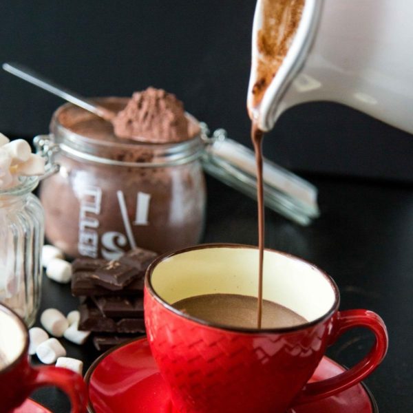 Chocolat chaud maison - La meilleure recette | Zenidées.com