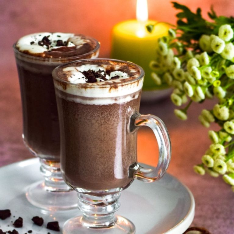 Chocolat chaud maison - La meilleure recette | Zenidées.com
