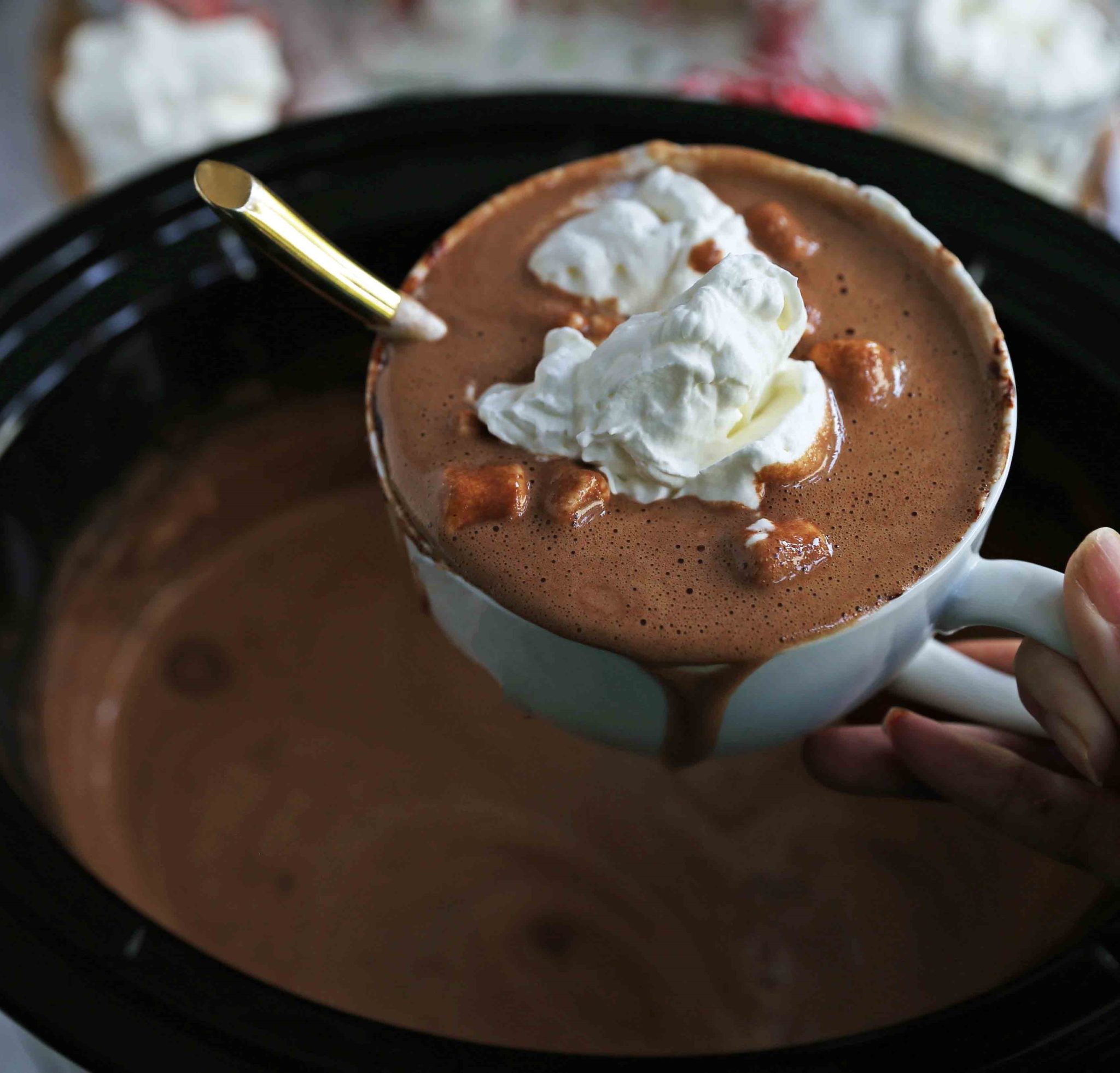Chocolat chaud maison - La meilleure recette | Zenidées.com
