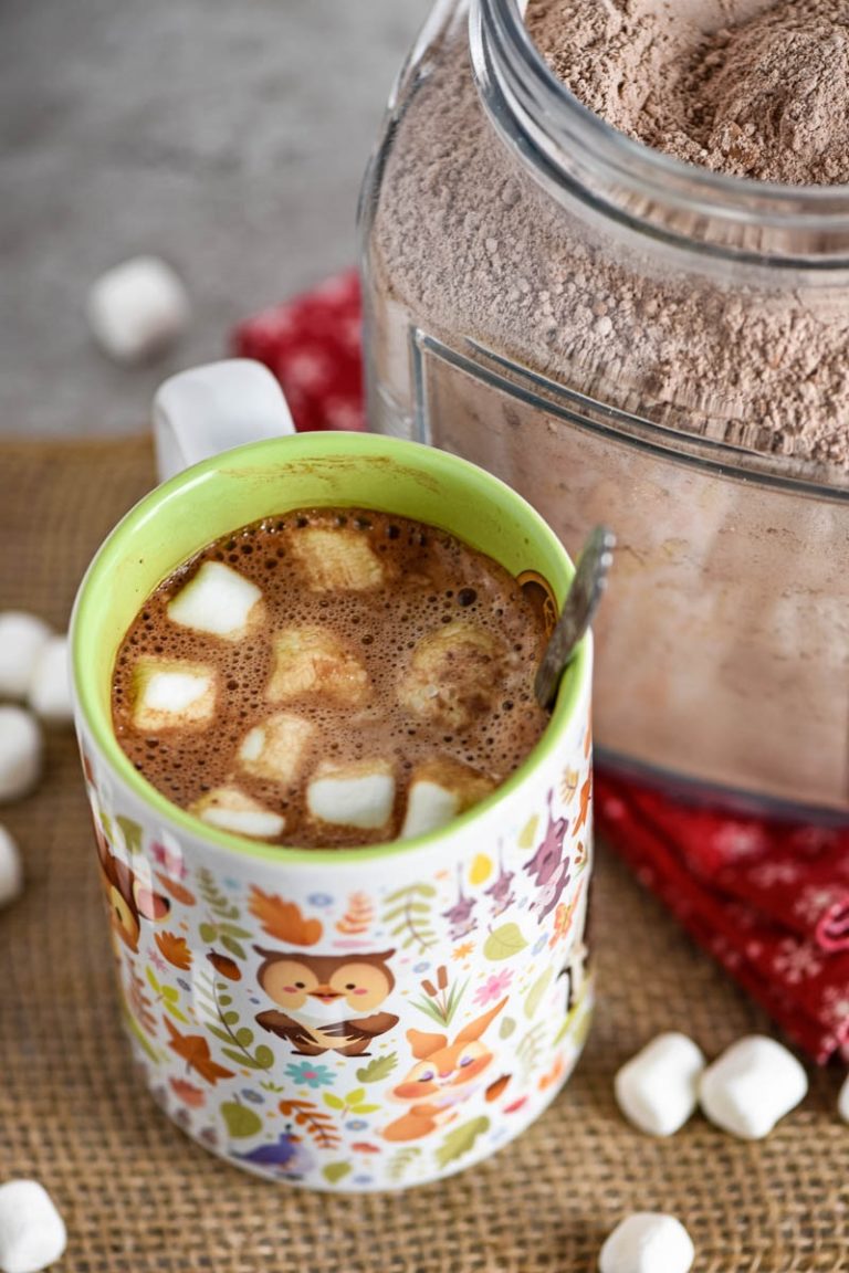 Chocolat chaud maison - La meilleure recette | Zenidées.com