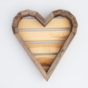 Cœur en bois | Projet DIY en 8 étapes simples | Zenidées.com